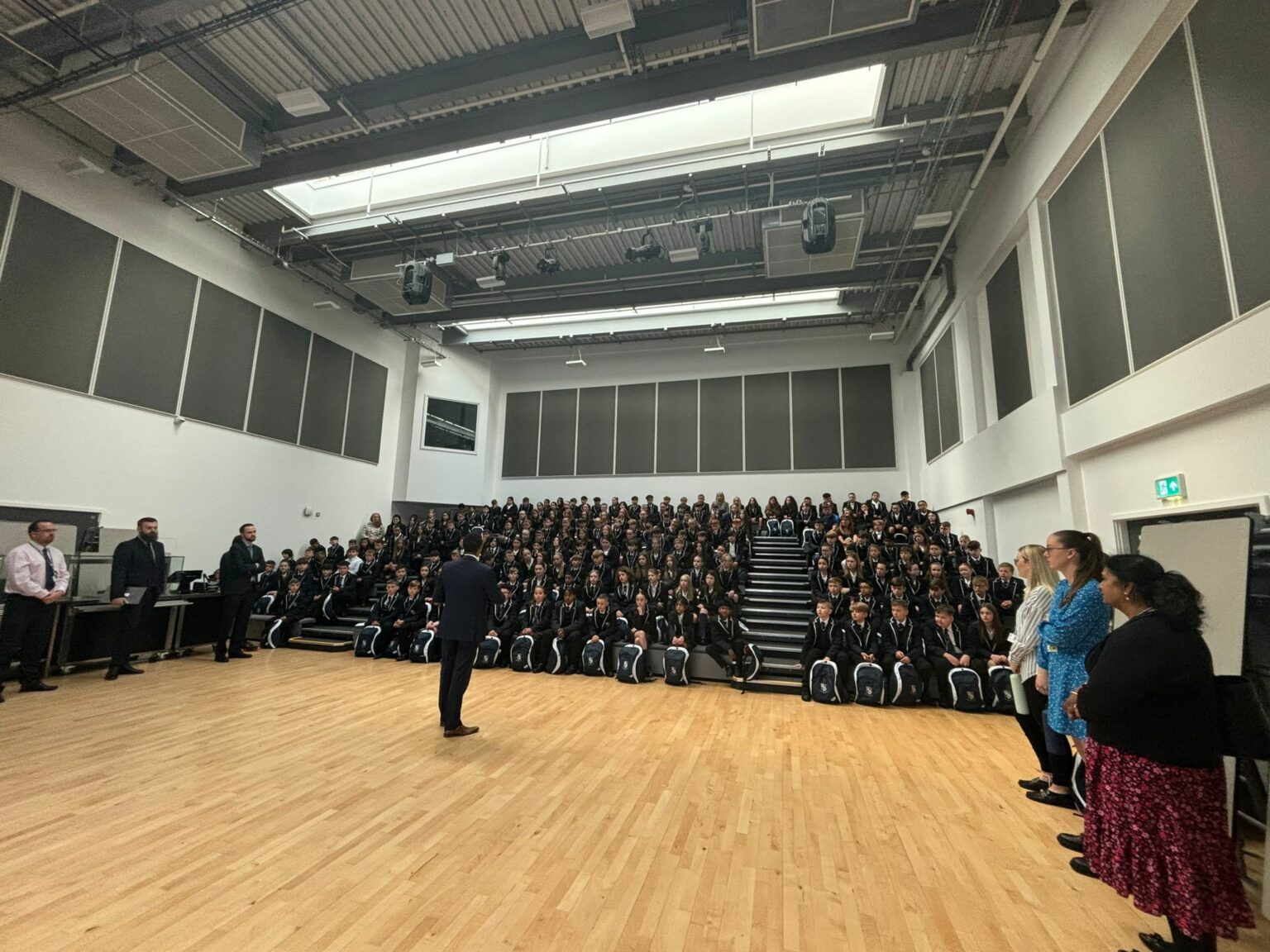 Welcome to Ridgeway High School